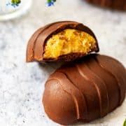 Keto Easter Eggs with Chocolate and Peanut Butter - Kicking Carbs